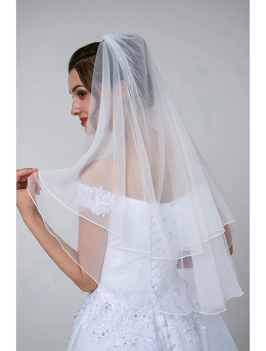 Two-tier / Glamorous & Dramatic Wedding Veil Elbow Veils with Solid Tu ...
