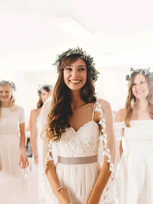 Wedding Dresses Spaghetti Strap Court Train Lace Tulle Sleeveless Coun ...